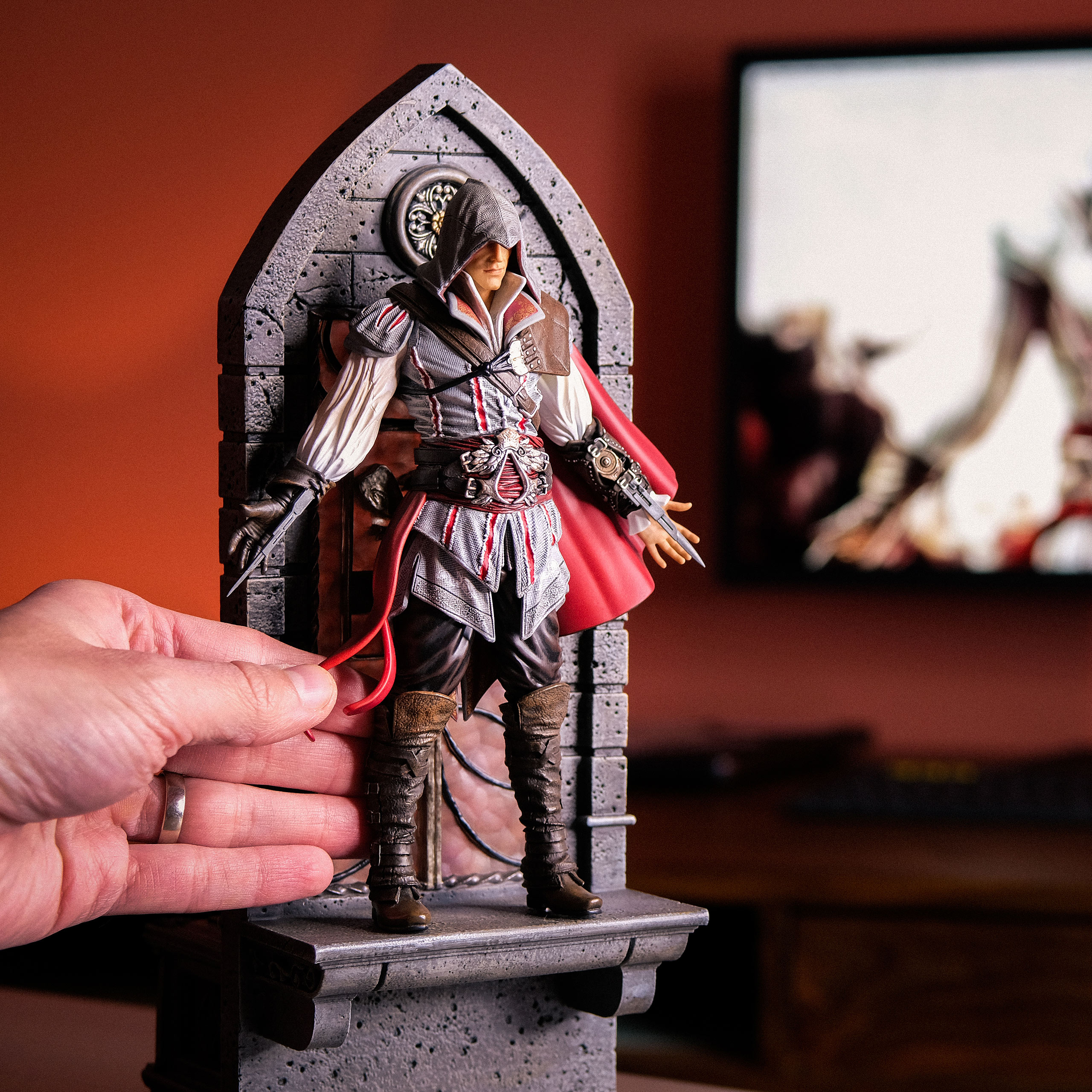 Assassin's Creed - Ezio Auditore Art Scale Deluxe Figur 31 cm | Elbenwald